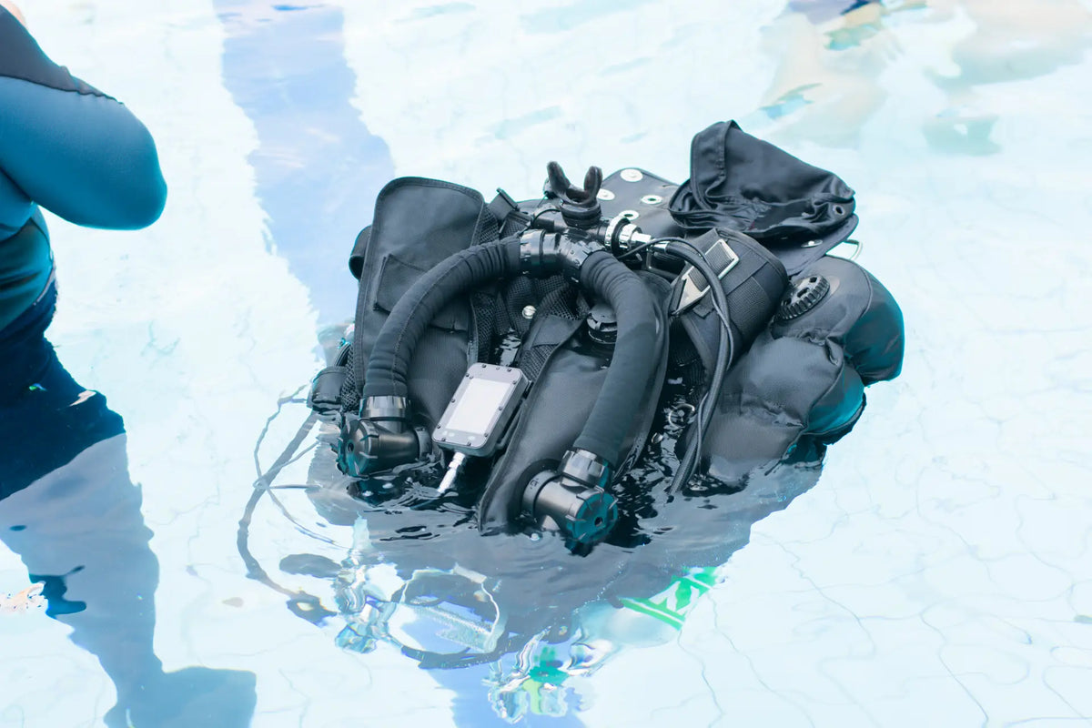 BCD Buyer’s Guide: Back-Inflate vs. Jacket Style